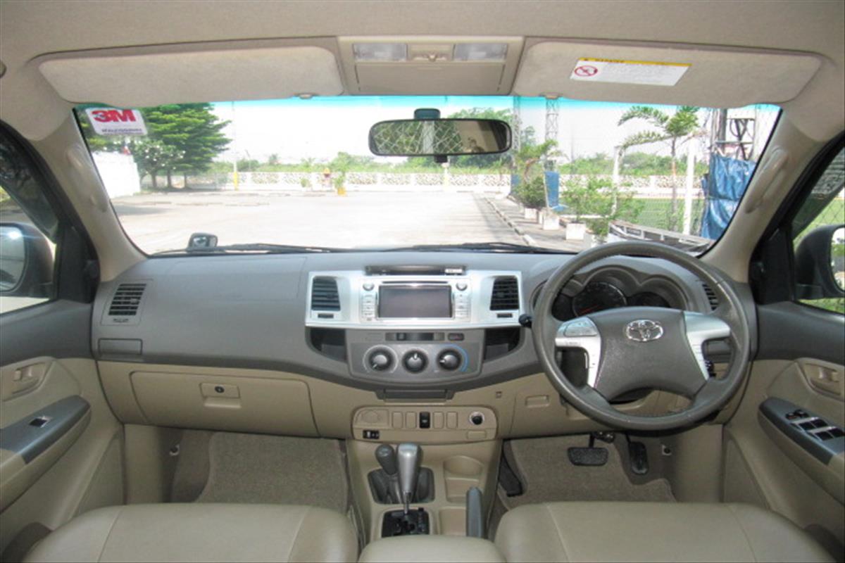 2012 TOYOTA HILUX VIGO - Checklist