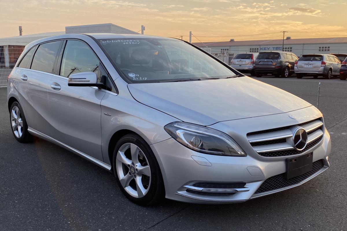 IBC Auto - Checklist MERCEDES-BENZ B180