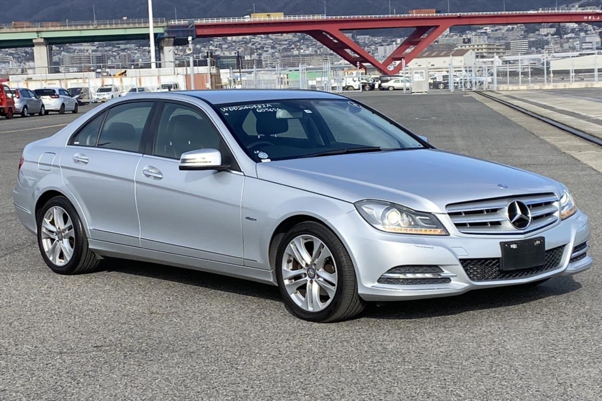 IBC Auto - Checklist MERCEDES-BENZ C200